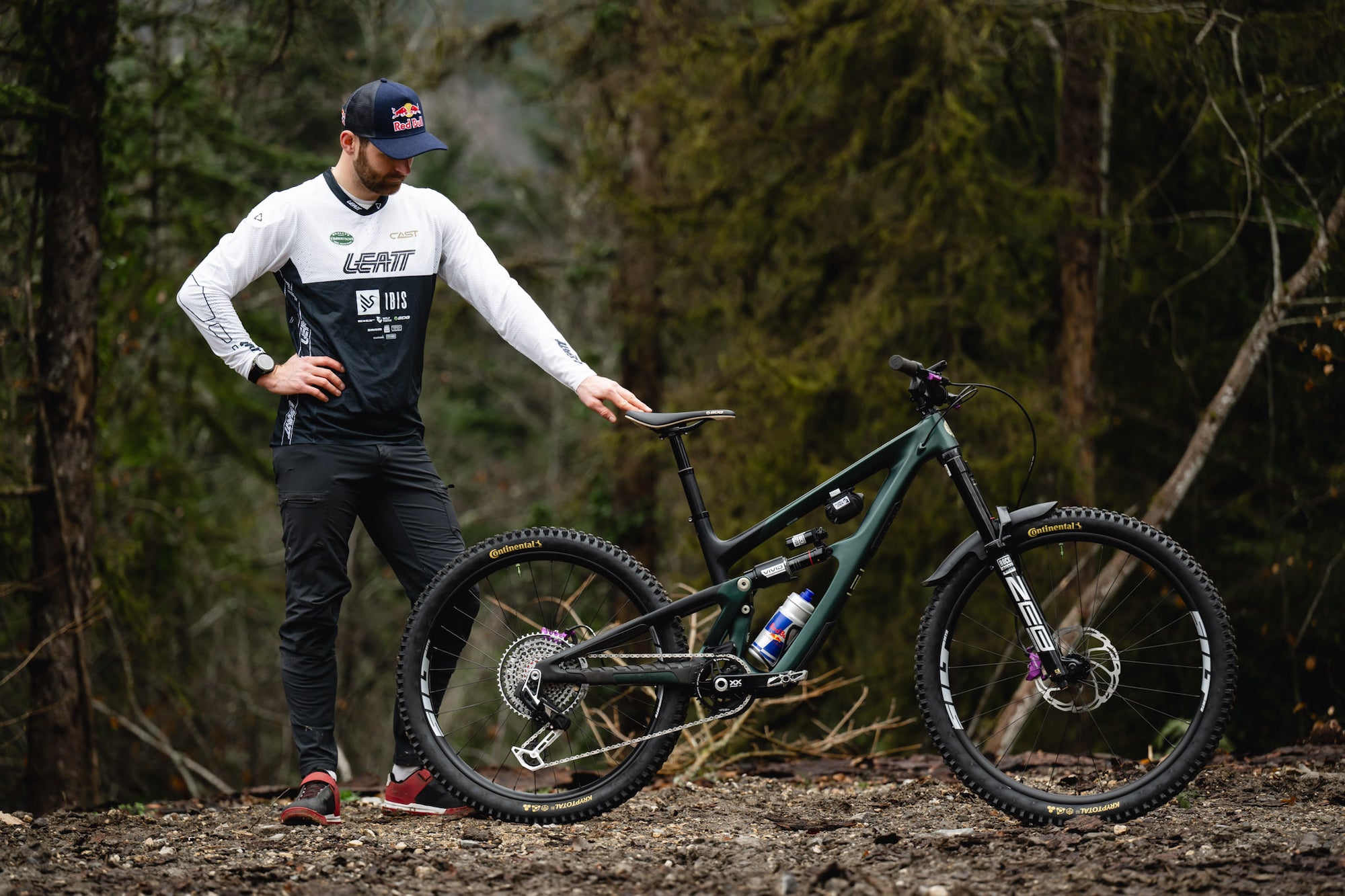 Greg Callaghan Announces 2024 Racing Plans – Hayes Bicycle