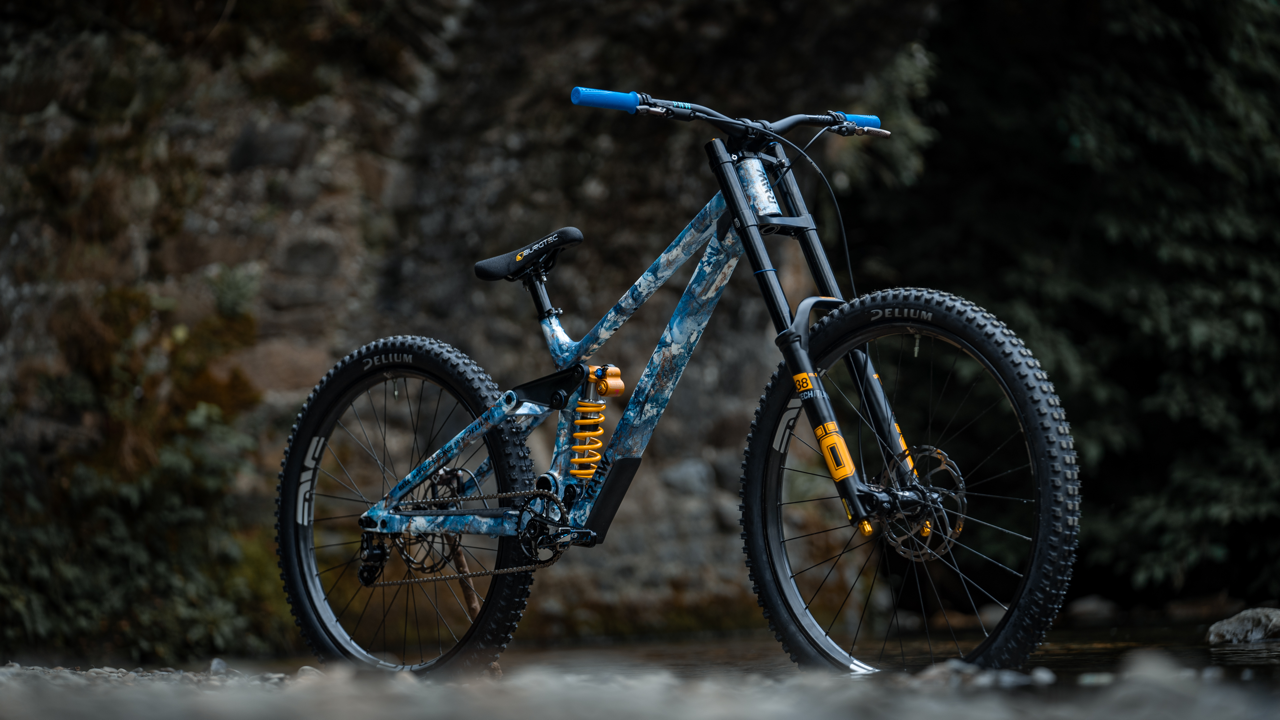 Lewis Buchanan Raaw Yalla Build – Hayes Bicycle