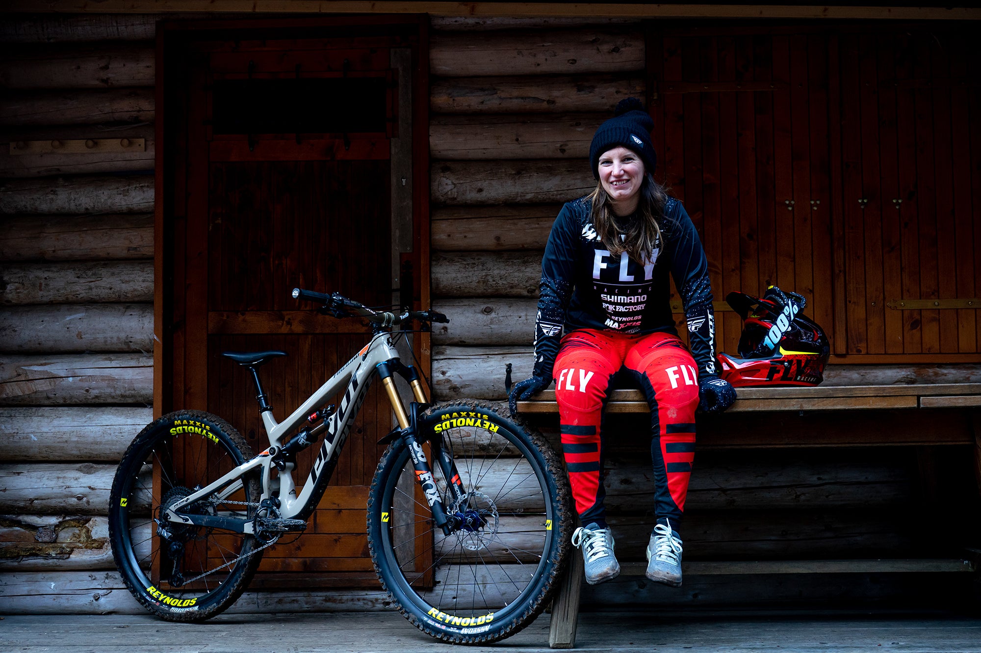 Morgane Charre joins Pivot Factory Racing – Hayes Bicycle